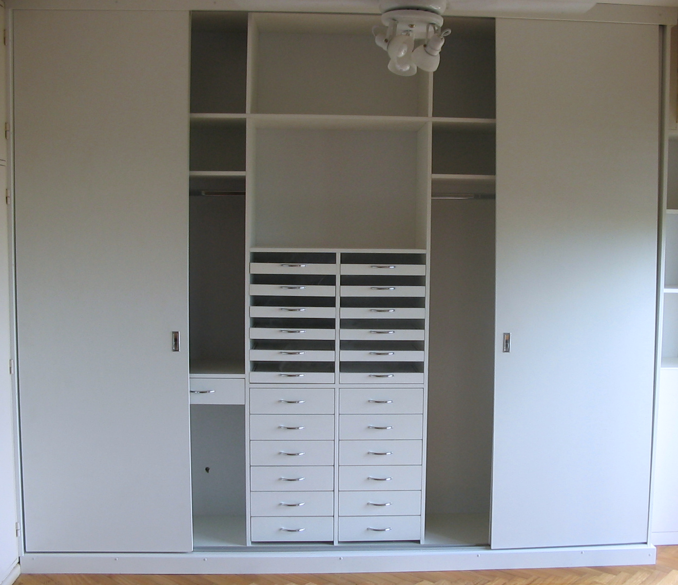 Placard completo. Diseño a Medida - masamoblamientos.com.ar